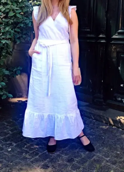 What Shoes To Wear With A Maxi Dress? [4 Choosing Tips] | Chooze Shoes