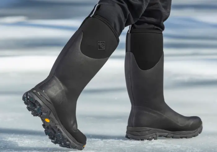 Top 10 Best Snow Boot Brands To Keep Your Feet Warm | Chooze Shoes