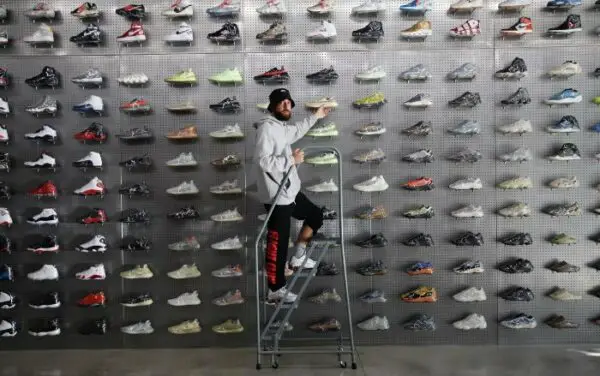 Is Flight Club Legit? 9 Facts About Flight Club | Chooze Shoes