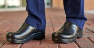 Dansko Shoe Size Chart: How Do They Fit? | Chooze Shoes